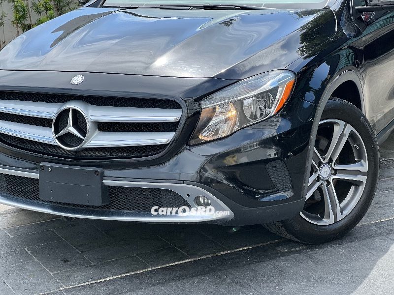 Mercedes-Benz Clase GLA 350 2016 US$24500 : República Dominicana