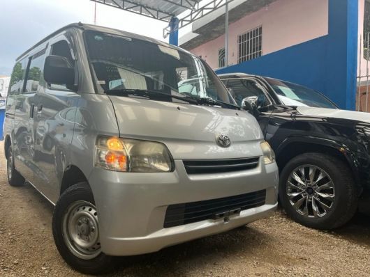 Minivan en Venta - Republica Dominicana - CarrosRD.com